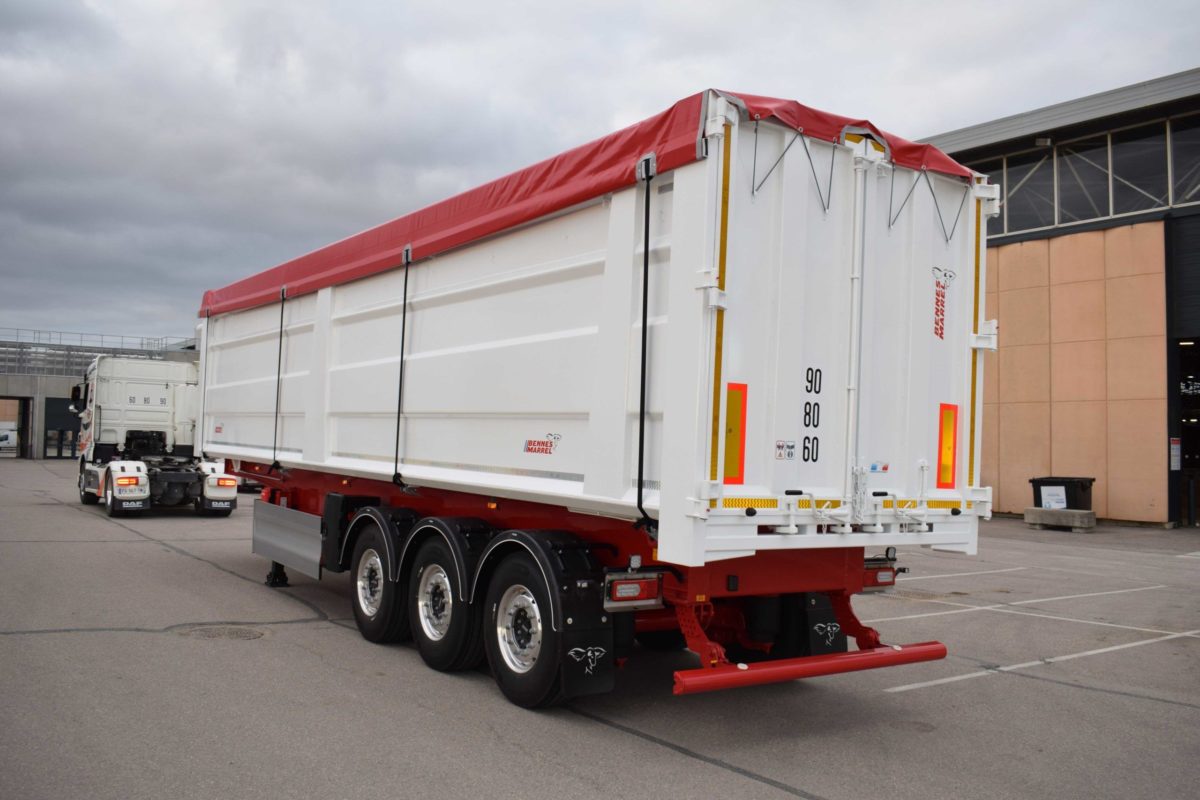 La STEELTRACK, nouveau véhicule Bennes Marrel dédié au transport de ...