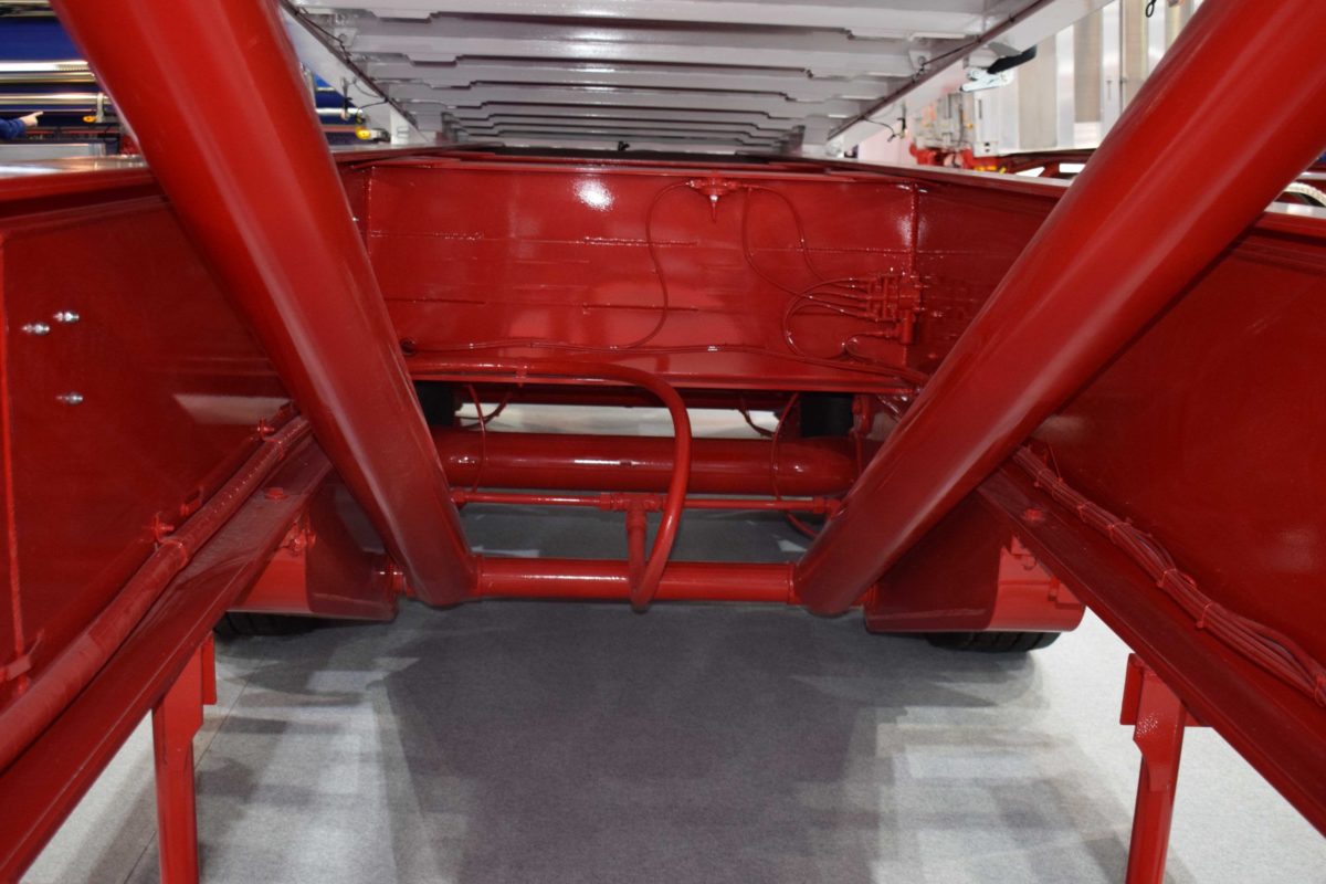 La STEELTRACK, nouveau véhicule Bennes Marrel dédié au transport de ...